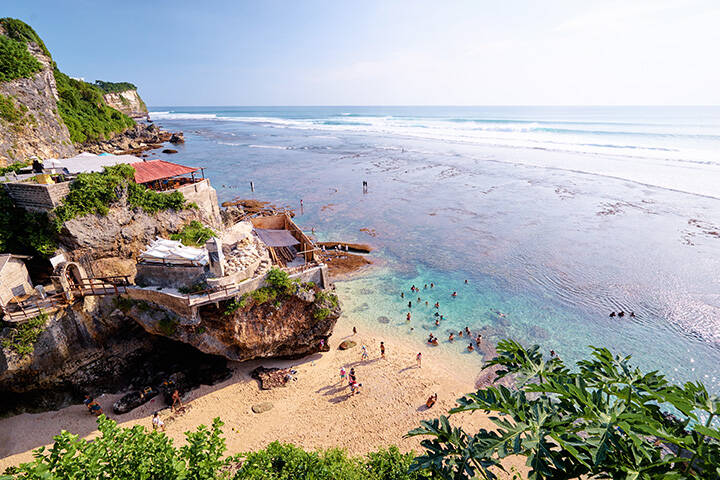 Guide to Uluwatu: Things to Do, Where to Stay, Food, Drink and more!