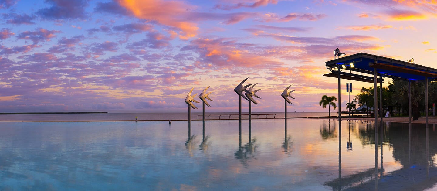 Cairns climate – weather by month, average temperatures and rainfall